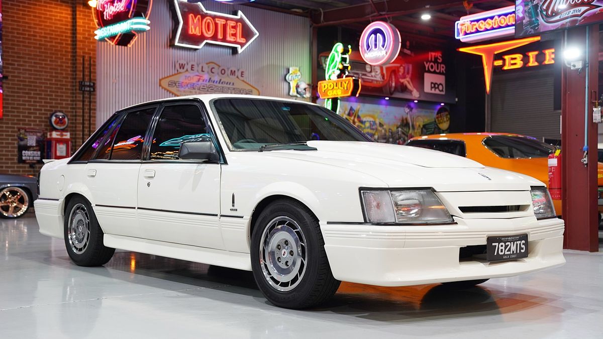 NO RESERVE! 1985 HOLDEN VK 4.9 V8 DIRECTOR TRIBUTE - SEVEN82MOTORS
