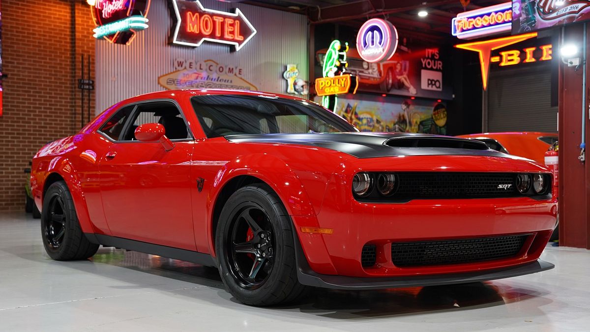 2018 Dodge Challenger SRT Demon 840hp w/ Demon crate - 2,054 kms ...
