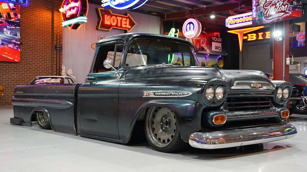 1959 Chevy Apache Fleetside pick up Restomod - SEVEN82MOTORS