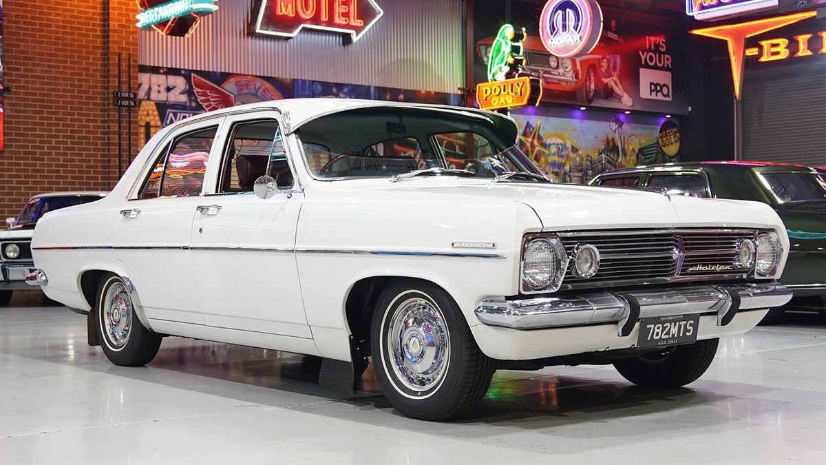 NO RESERVE! 1967 Holden HR 186ci six-cylinder Special Sedan - SEVEN82MOTORS