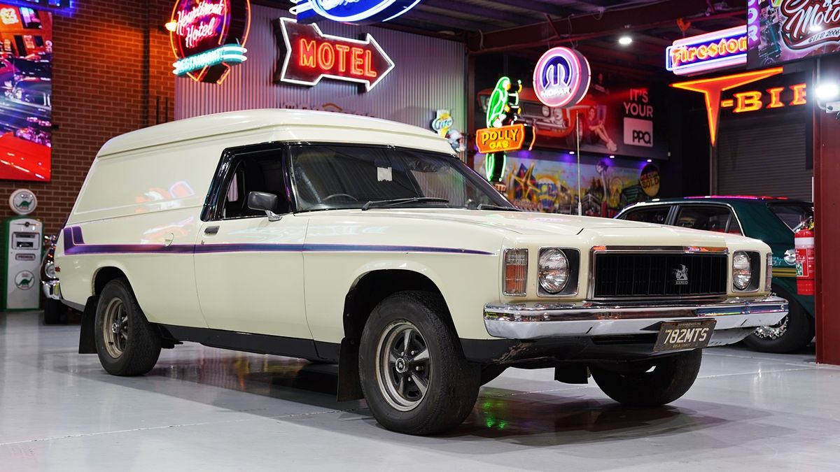 GENUINE 1976 Holden HX Sandman panelvan unrestored - SEVEN82MOTORS