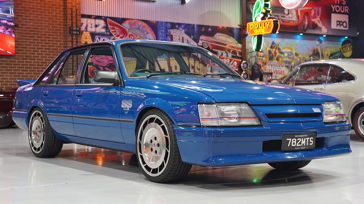 1985 Holden VK Group A SS Commodore Blue Meanie Replica - SEVEN82MOTORS